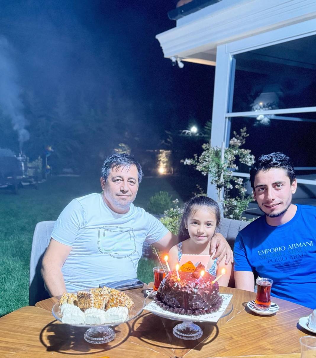 Emre Bey yeni yaşını kutladı